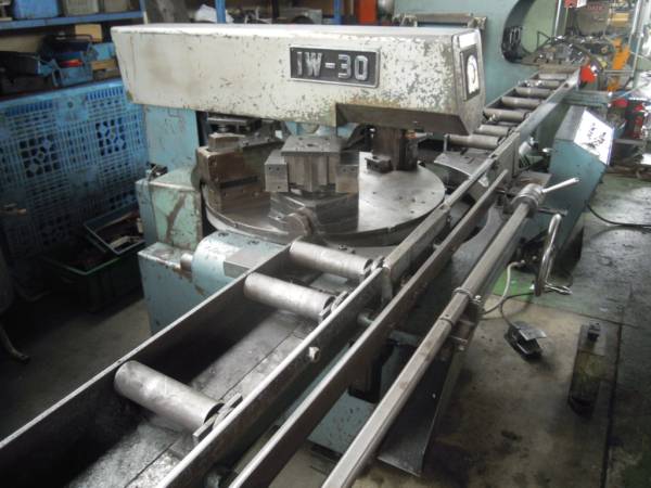 アマダ アイアンワーカー IW-30 金型付 30トン プレス(工具、DIY用品)｜売買されたオークション情報、yahooの商品情報を ...