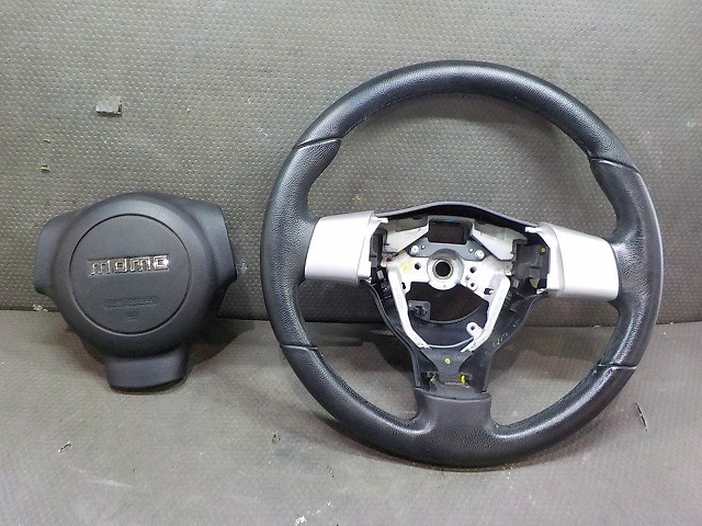 LA100F ステラ スバル純正OP momoステアリングホイール(ステアリング、ハンドル本体)｜売買されたオークション情報、yahooの商品情報をアーカイブ公開 - オークファン ...
