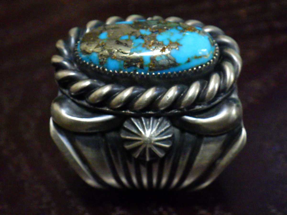 デルバートゴードン Delbert Gordon イサカピーク 16.9ct リング(21号～)｜売買されたオークション情報、yahooの商品情報をアーカイブ公開 - オークファン ...