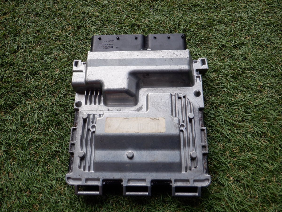 ベンツ純正 W204 Cクラス S204 ステーションワゴン C180 エンジン コンピューター ECU A2711500391 ...