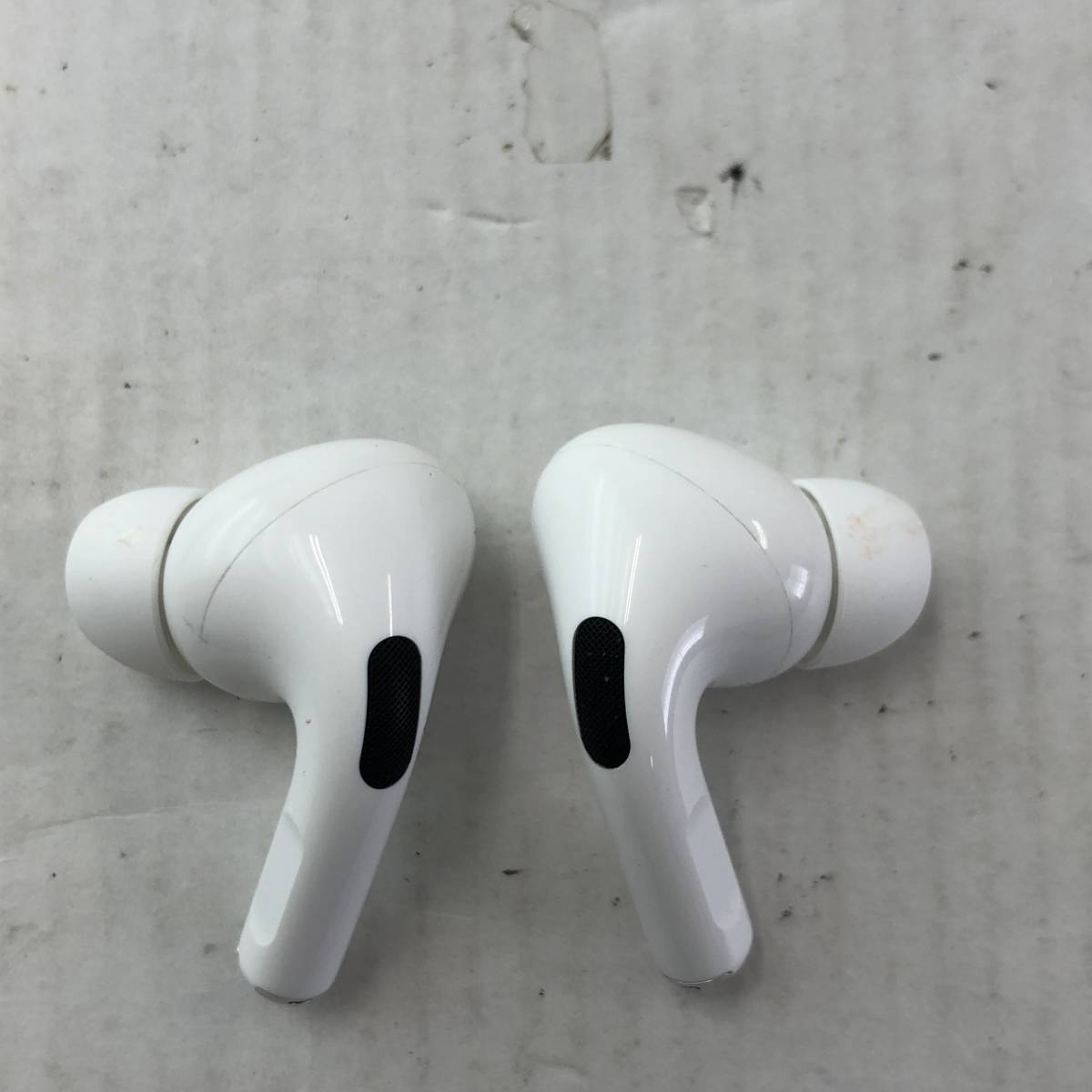 Apple AirPods Pro MLWK3J/A A2083 A2084 A2190 ワイヤレスイヤホン エアポッズプロ 【中古品 ...