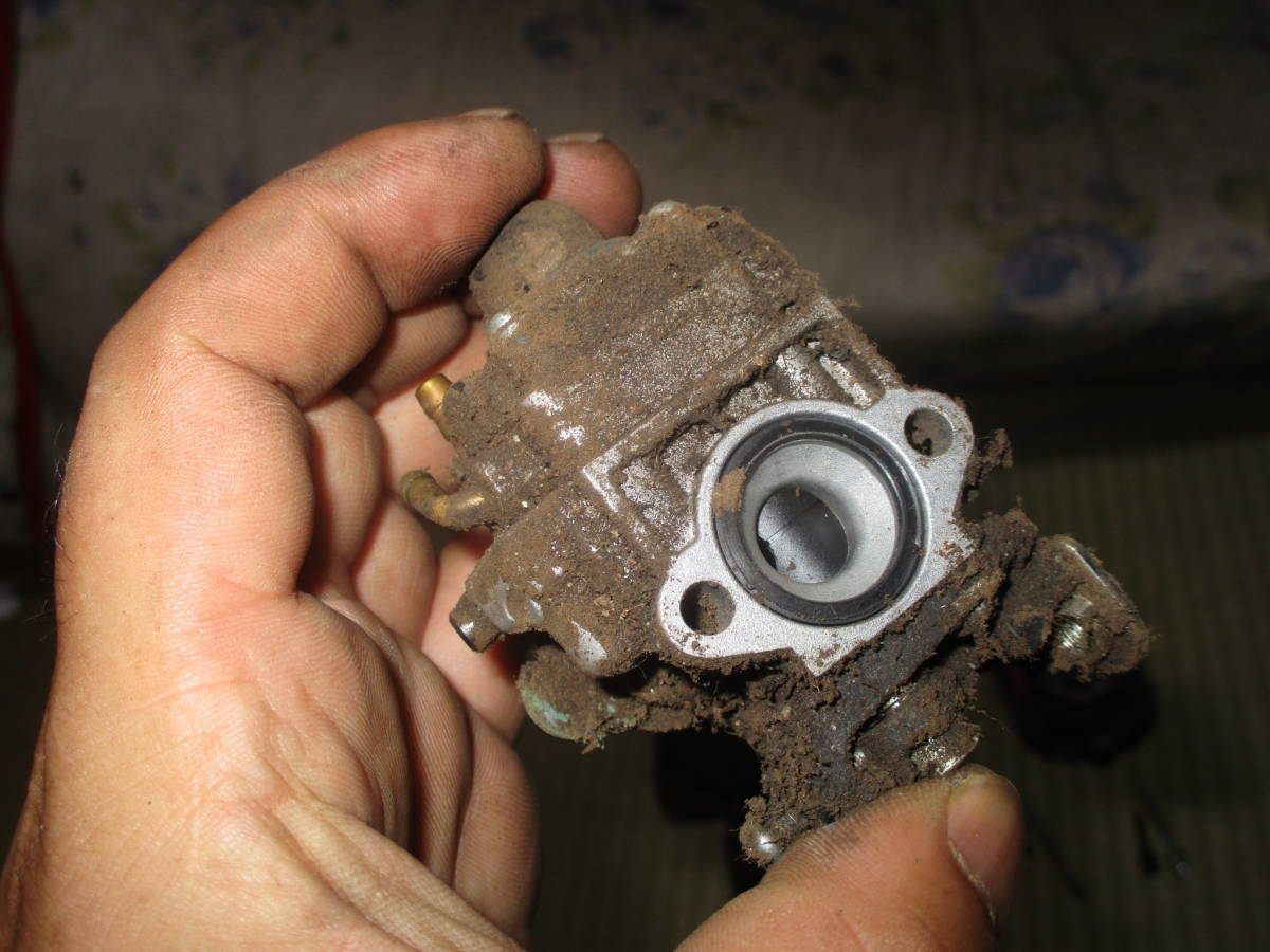 新ダイワ 刈払機 RA240-S キャブレターやその周辺の部品 パーツ 動作未確認 品 現状品 定形外郵便(パーツ)｜売買されたオークション ...