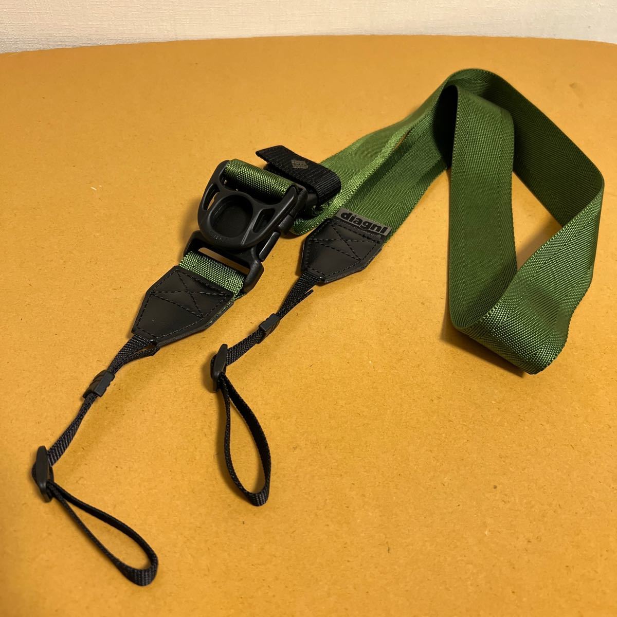 diagnl ニンジャストラップ 38mm幅 オリーブ色 日本製 ダイアグナル Ninja Camera Strap ニンジャカメラストラップ ...