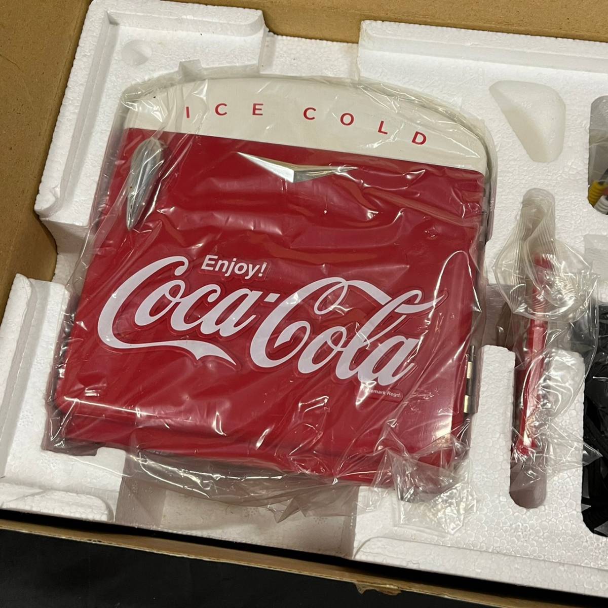 BKK447H コカ コーラ オリジナルポータブルTV オリジナルポータブルテレビ Coca-Cola(コカ・コーラ)｜売買されたオークション情報、yahooの商品情報をアーカイブ公開 ...