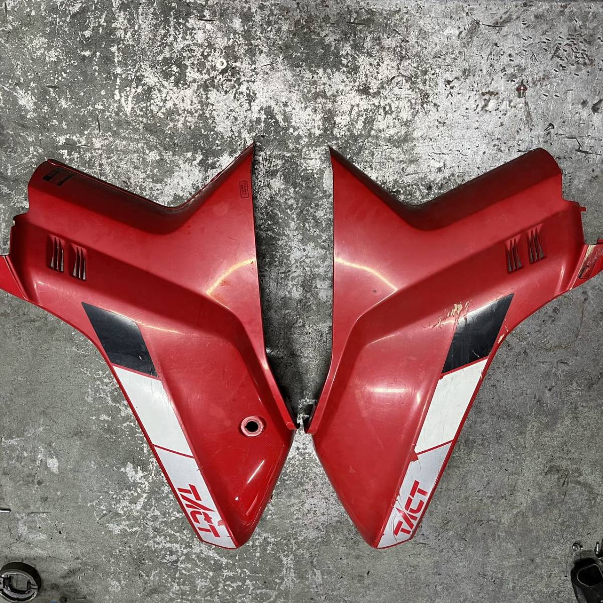 ホンダ スーパータクト AF09 サイドカバー 左右 クレタク スパタク DJ1(リア)｜売買されたオークション情報、yahooの商品情報を ...