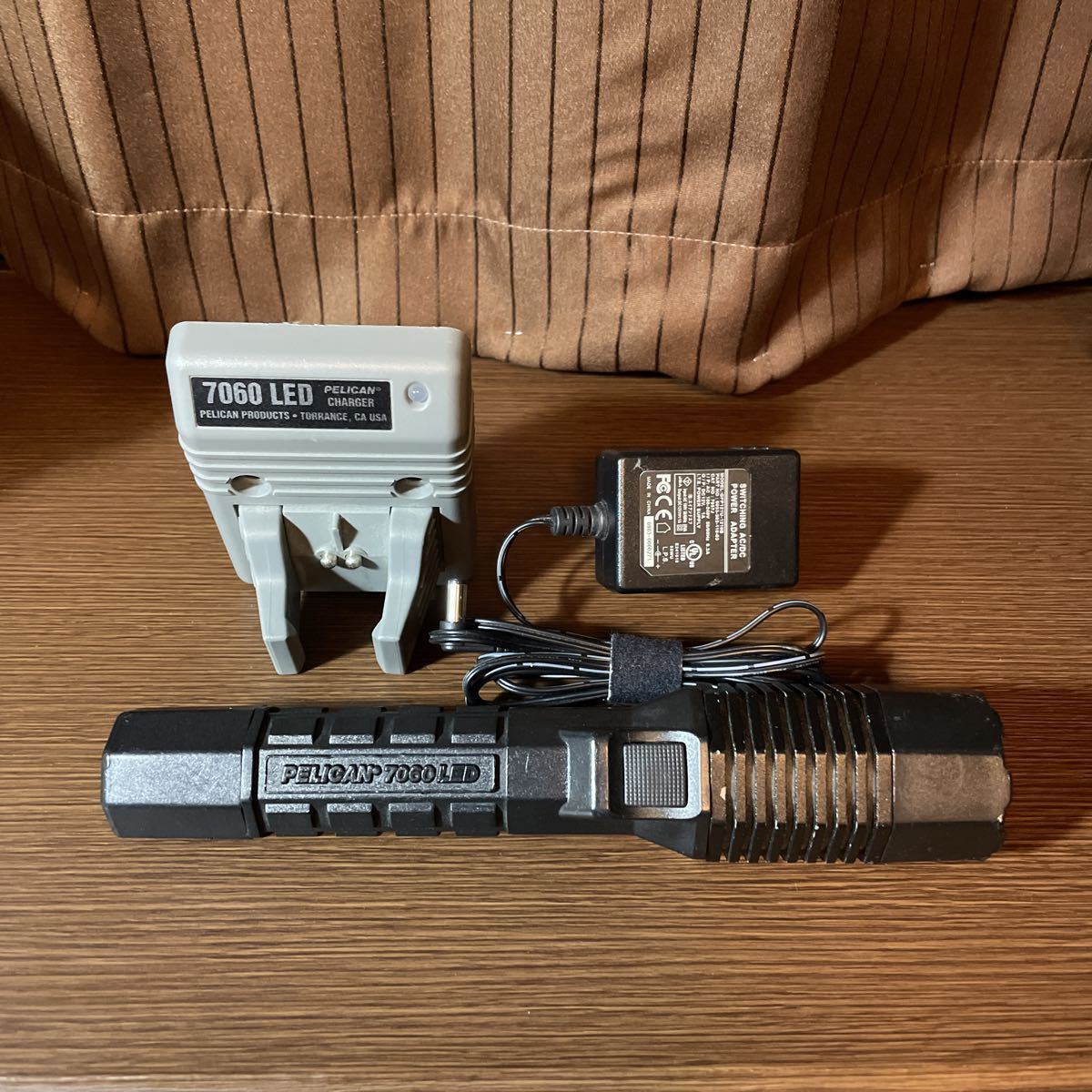 Pelican 7060 flashlight LAPD正式採用フラッシュライト ペリカン7060 検索用 NYPD ロス市警 ...