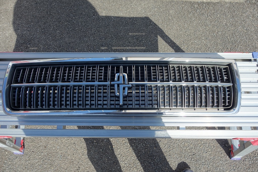 Y31 セドリック フロントグリル 後期 ハードトップ用 PY31 PAY31 UY31 ブロアム(フロント)｜売買されたオークション情報、yahooの商品情報をアーカイブ公開 ...