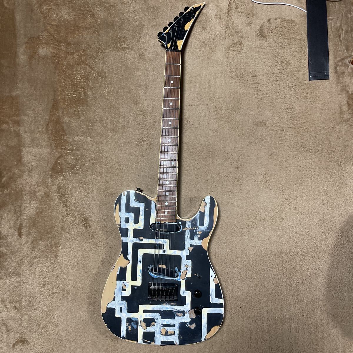 FERNANDES 布袋モデル 100年位使い込んだ感じ(フェルナンデス)｜売買されたオークション情報、yahooの商品情報をアーカイブ公開 - オークファン（aucfan.com）