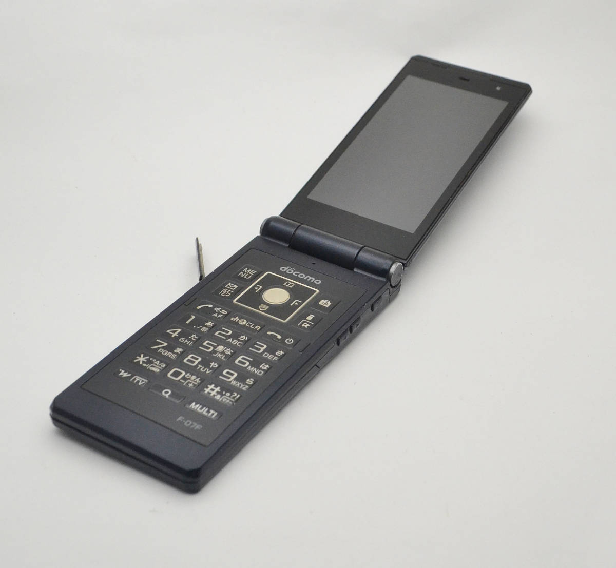 P5603 ドコモ/docomo/携帯電話/ガラケー/F-07F(携帯電話)｜売買されたオークション情報、yahooの商品情報をアーカイブ公開 ...