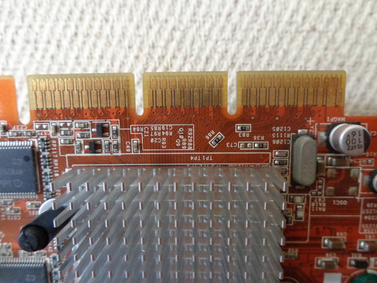 チェック済み AGPグラフィックボード ATI RADEON 9200SE 128MB DDR AGP 8x/4x/2x 付属品 カード ...