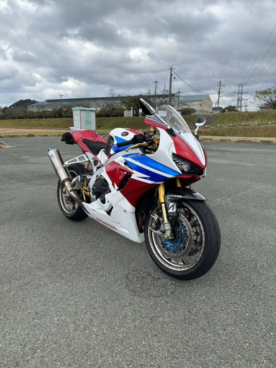 honda cbr1000rr sc77 sc59 sc57(751cc以上)｜売買されたオークション情報、yahooの商品情報をアーカイブ ...