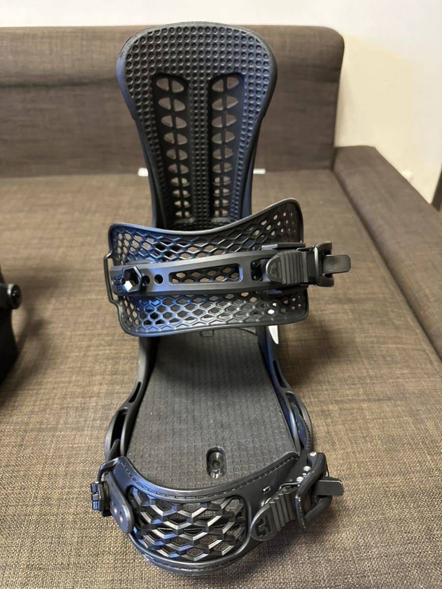 使用回数5回 22-23モデル UNION FORCE BLACK Mサイズ ユニオン フォース ウルトラ フラックス FLUX バートン ...