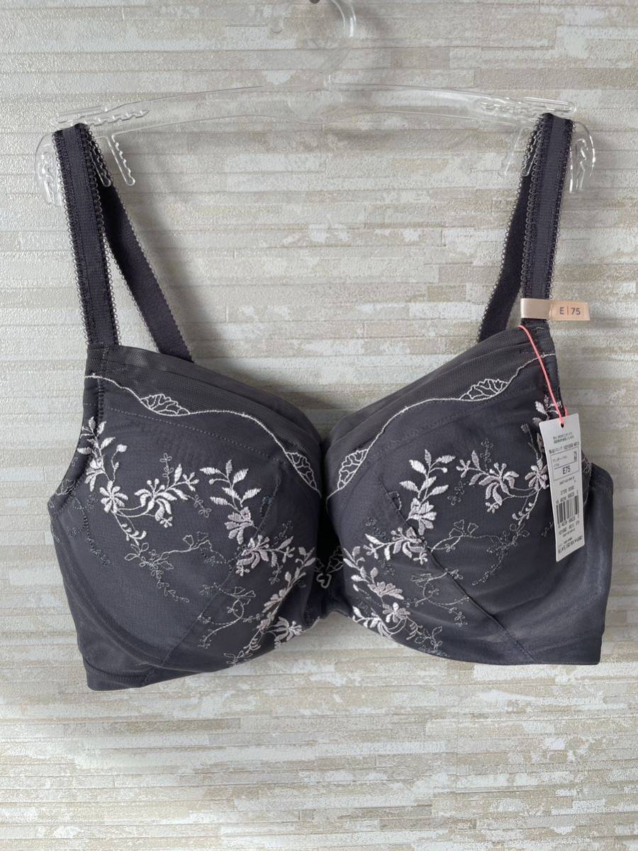 E75 トリンプ スウィートスカラップ 小さく包み込むブラ パッドなし(75)｜売買されたオークション情報、yahooの商品情報をアーカイブ公開 - オークファン（aucfan.com）