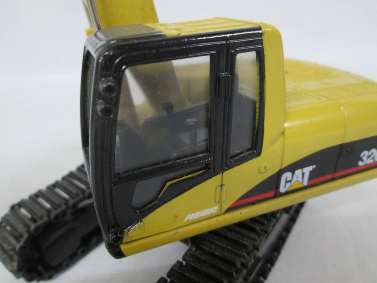 0131h S9017 ミニカー 2点セット 重機 建設車両 CAT REGA CATERPILLAR 320C S=1/40 24 ...