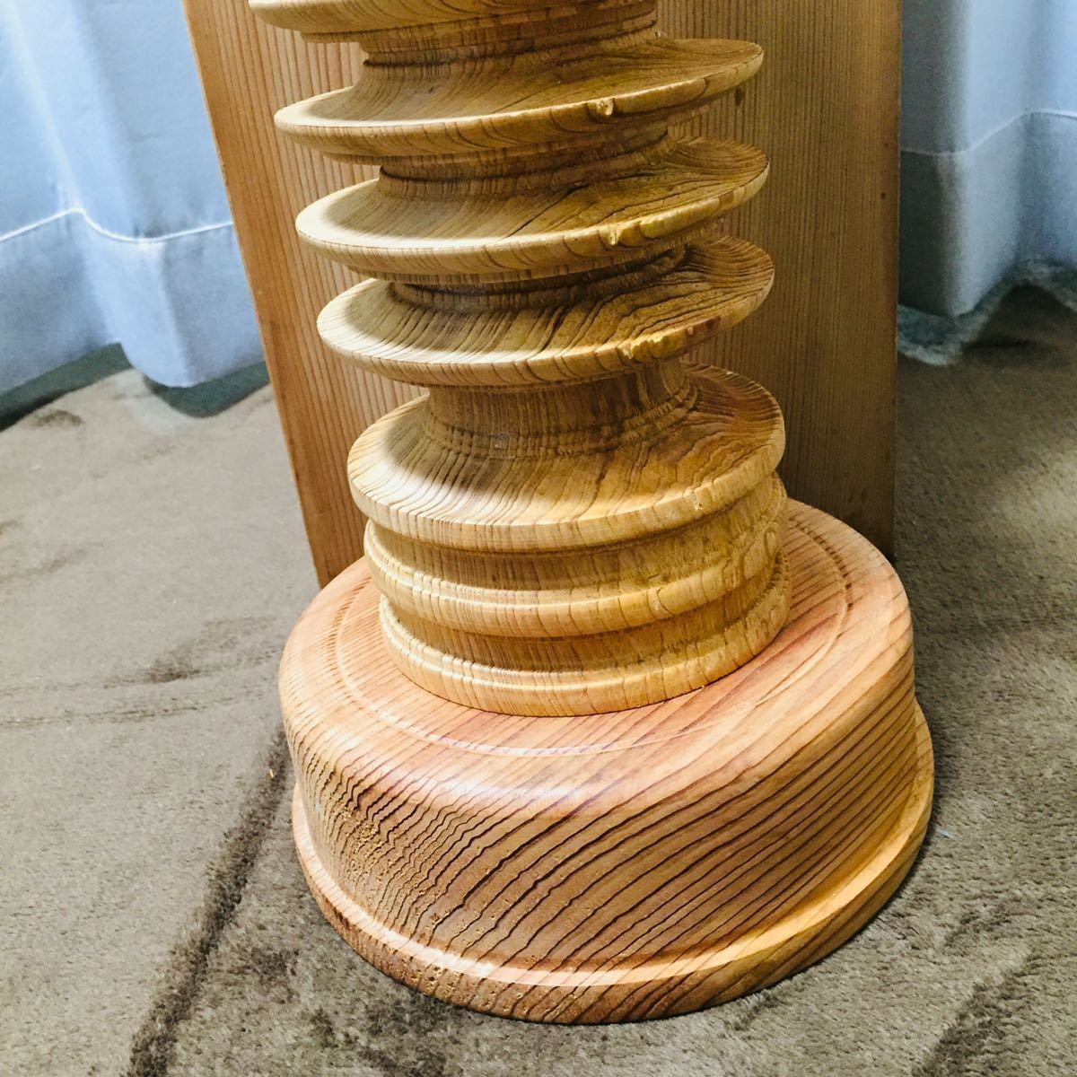 供箱入 春日神代杉 法隆寺 十万塔 十萬節塔 百萬塔 百万塔 高さ57cm 幅9cm 台座17cm 木造 木彫 木製 彫刻 時代物 金堂 古美術 m1270(仏像)｜売買されたオークション情報 ...