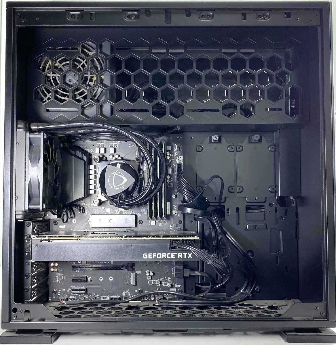 DT: mouse G-Tune MP-i1640PA1-SMM Core i9-9900K 3.60GHz/メモリ：64GB/HDD:3TB ...