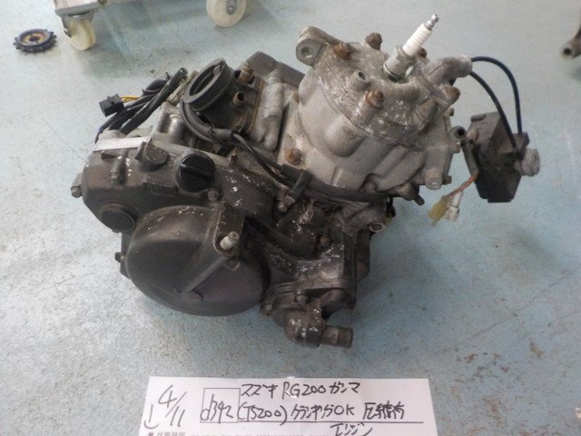 d342 スズキ RG200ガンマ TS200 クランキングOK 圧縮有 エンジン 7-4/11 こ(エンジン本体)｜売買されたオークション ...