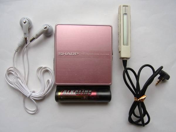 SHARP MDプレーヤー MD-ST600 MDLP対応 送料240円(再生専用)｜売買されたオークション情報、yahooの商品情報を ...