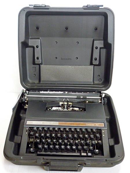 ブラザータイプライター WIDE7 Correction/JP7-763 ケース付(タイプライター)｜売買されたオークション情報、yahooの商品情報をアーカイブ公開 - オークファン ...