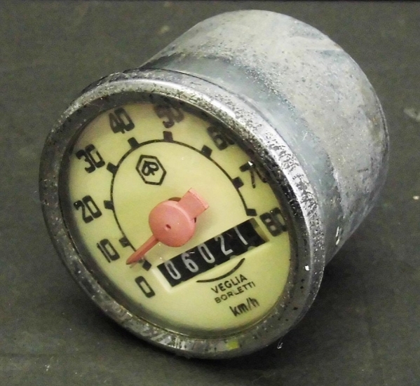 J6115:ベスパ 純正スピードメーター 50S レストア(ピアジオ用)｜売買されたオークション情報、yahooの商品情報をアーカイブ公開 - オークファン（aucfan.com）