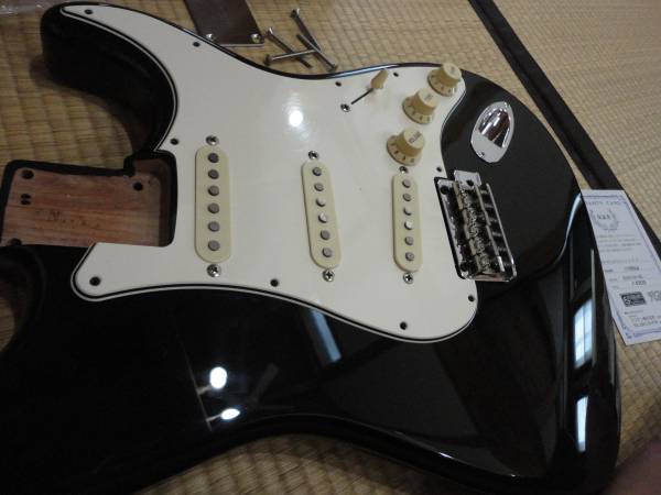 fujigen ストラトタイプ KNST-100アルダーボディ(ボディ)｜売買されたオークション情報、yahooの商品情報をアーカイブ公開 - オークファン（aucfan.com）