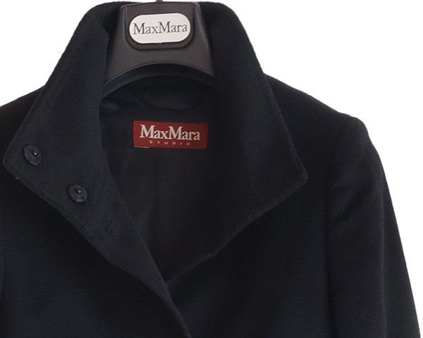 MaxMara STUDIO バージンウールチェスター黒コート 36(コート)｜売買されたオークション情報、yahooの商品情報をアーカイブ公開 - オークファン（aucfan.com）