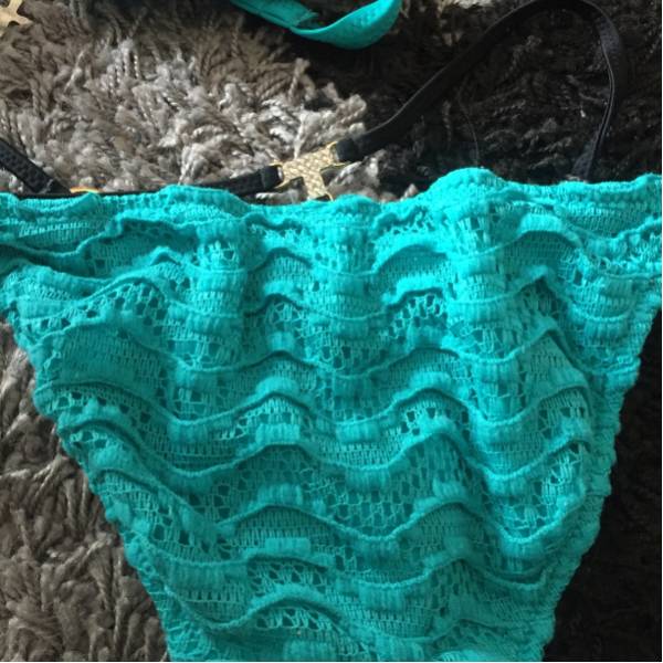 PEAK&PINE ピークアンドパイン 水着 ビキニ(三角ビキニ)｜売買されたオークション情報、yahooの商品情報をアーカイブ公開 - オークファン（aucfan.com）