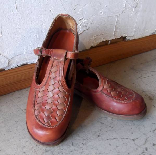 buskens メッシュレザーシューズ キャメル ストラップ(24.5cm)｜売買されたオークション情報、yahooの商品情報をアーカイブ公開 ...