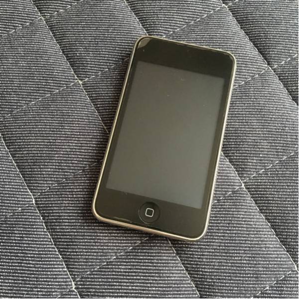 iPod 8GB(iPod touch)｜売買されたオークション情報、yahooの商品情報をアーカイブ公開 - オークファン（aucfan.com）