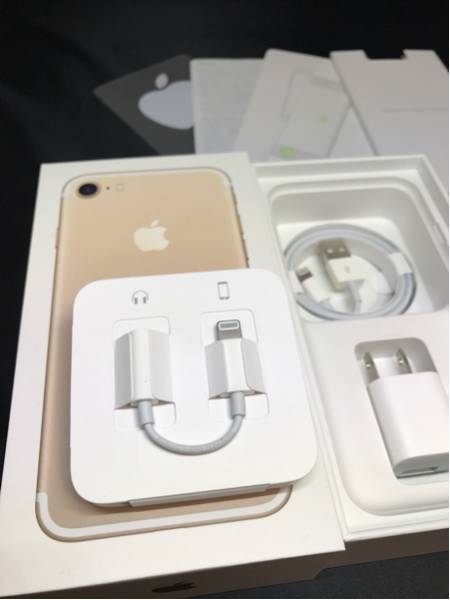iphone7 iphone6s 他 付属品 まとめて イヤホン ケーブル(イヤフォン)｜売買されたオークション情報、yahooの商品情報をアーカイブ公開 - オークファン（aucfan.com）