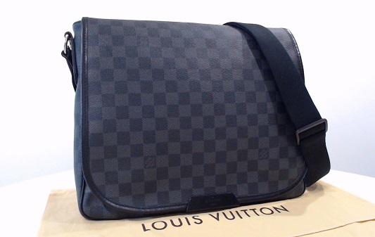 1円 LOUIS VUITTON ルイ ヴィトン ダミエ グラフィット ダニエルMM N58029(ダミエ・グラフィット)｜売買されたオークション情報、yahooの商品情報をアーカイブ公開 ...
