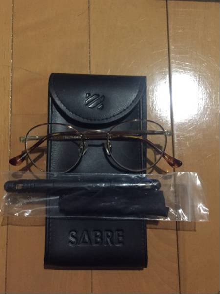 伊達メガネ 眼鏡 SABRE ROCKET(金属フレーム)｜売買されたオークション情報、yahooの商品情報をアーカイブ公開 - オークファン（aucfan.com）