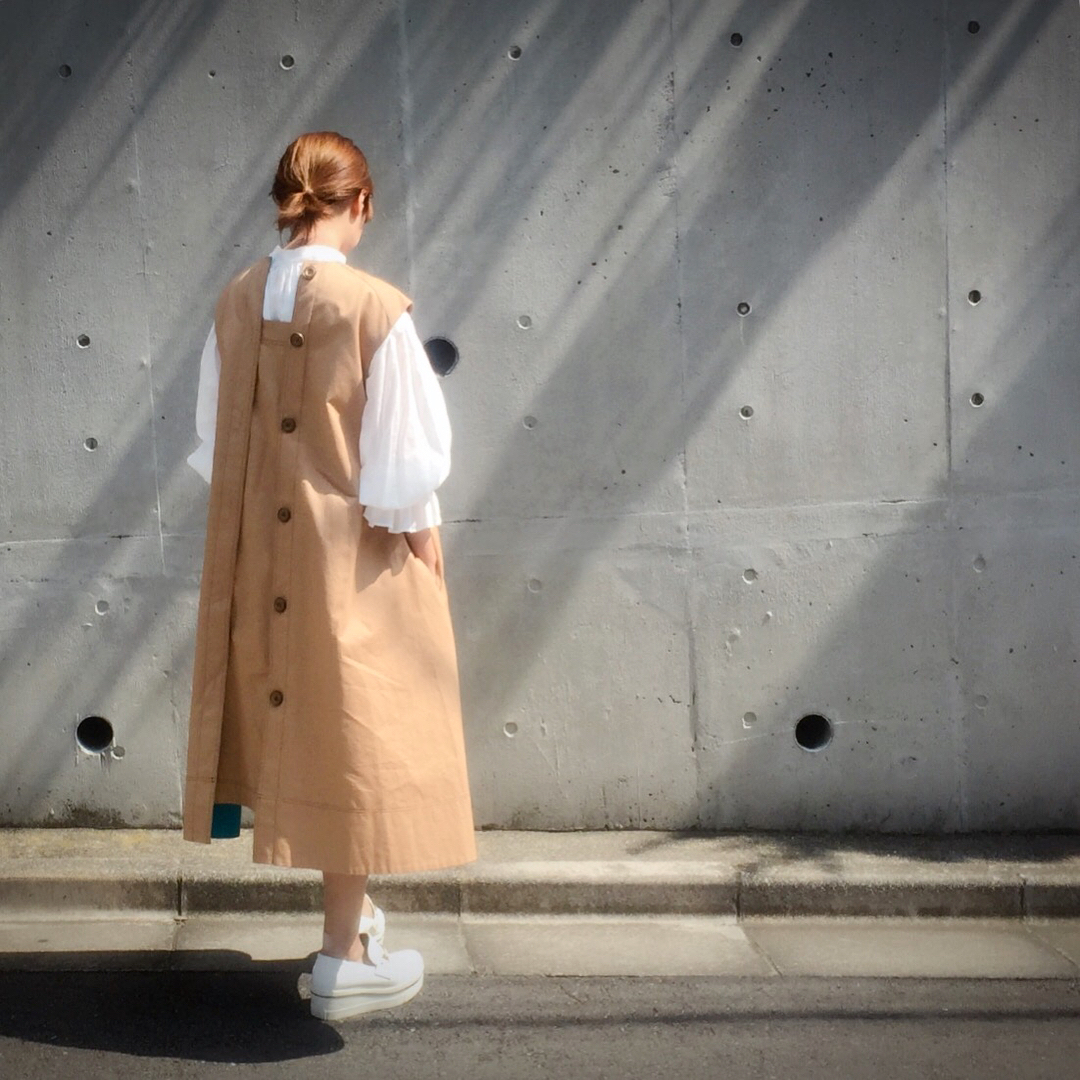 yori ヨリ チノサックス(ワンピース)｜売買されたオークション情報、yahooの商品情報をアーカイブ公開 - オークファン（aucfan.com）