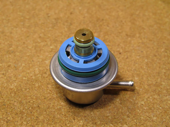 M-Benz純正OEM BOSCH製 フューエルプレッシャーレギュレーター A0000781889 W124 W140 W202 W210 W463 C208 R129 R170等多数 ...