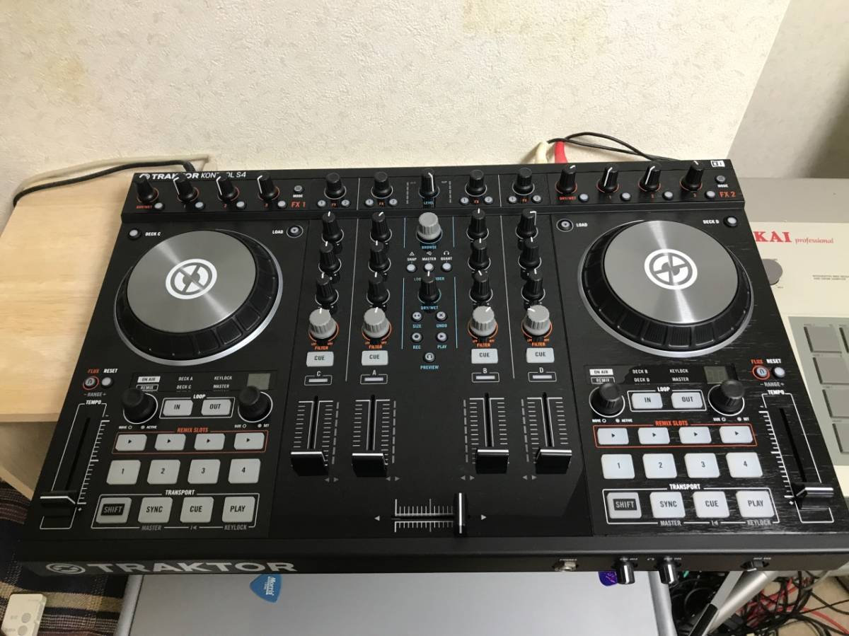 TRAKTOR KONTROL S4 MK2 Native Instruments ネイティブインストゥルメンツ(コントローラー)｜売買された ...