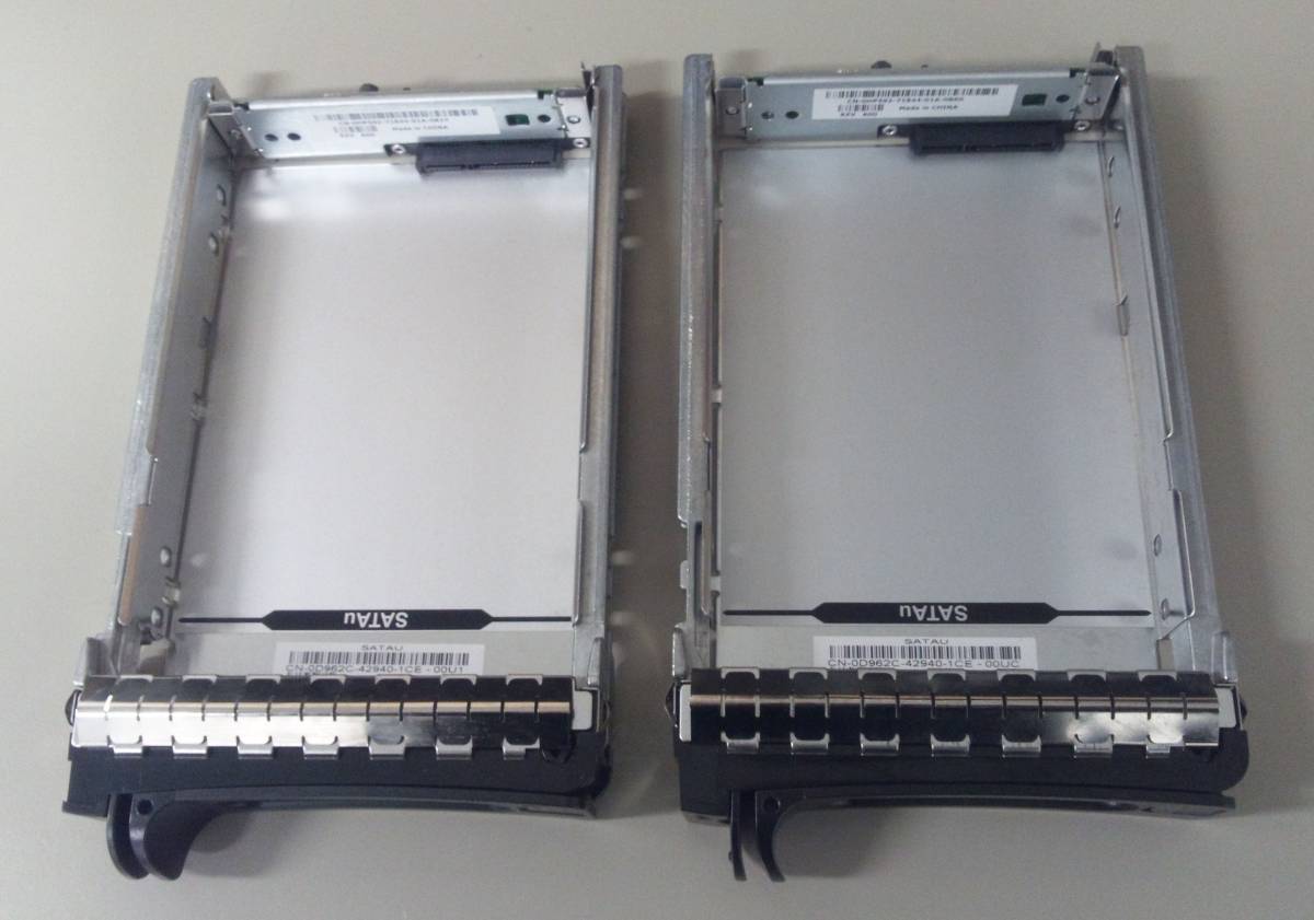 Dell PowerEdge HDD マウンタ 3.5 トレイ SATAuインターポーザ PowerEdge 2950 R905 PowerVault Storage Interposer ...