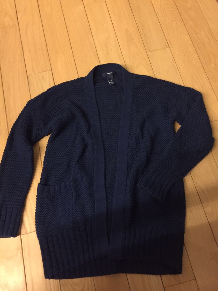 GAP カーディガン ネイビー キッズ 130 140(カーディガン)｜売買されたオークション情報、yahooの商品情報をアーカイブ公開 - オークファン（aucfan.com）