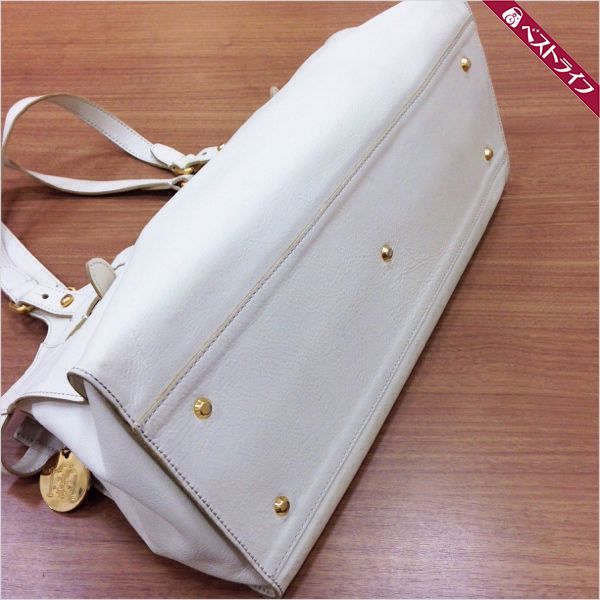 1円 本物 メログラーノ melograno ショルダーバッグ レザー しろ 001(牛革)｜売買されたオークション情報、yahooの商品情報をアーカイブ公開 - オークファン（aucfan.com）