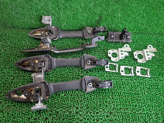 8CG2098IC3 ストリーム RSZ RN6 純正メッキアウターハンドルセット(サイド)｜売買されたオークション情報、yahooの商品情報をアーカイブ公開 - オークファン（aucfan.com）