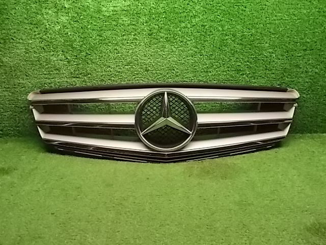メルセデスベンツ W204 Cクラス フロントグリル A204 880 00 23 24520-0-001 フロントラジエーターグリル ...