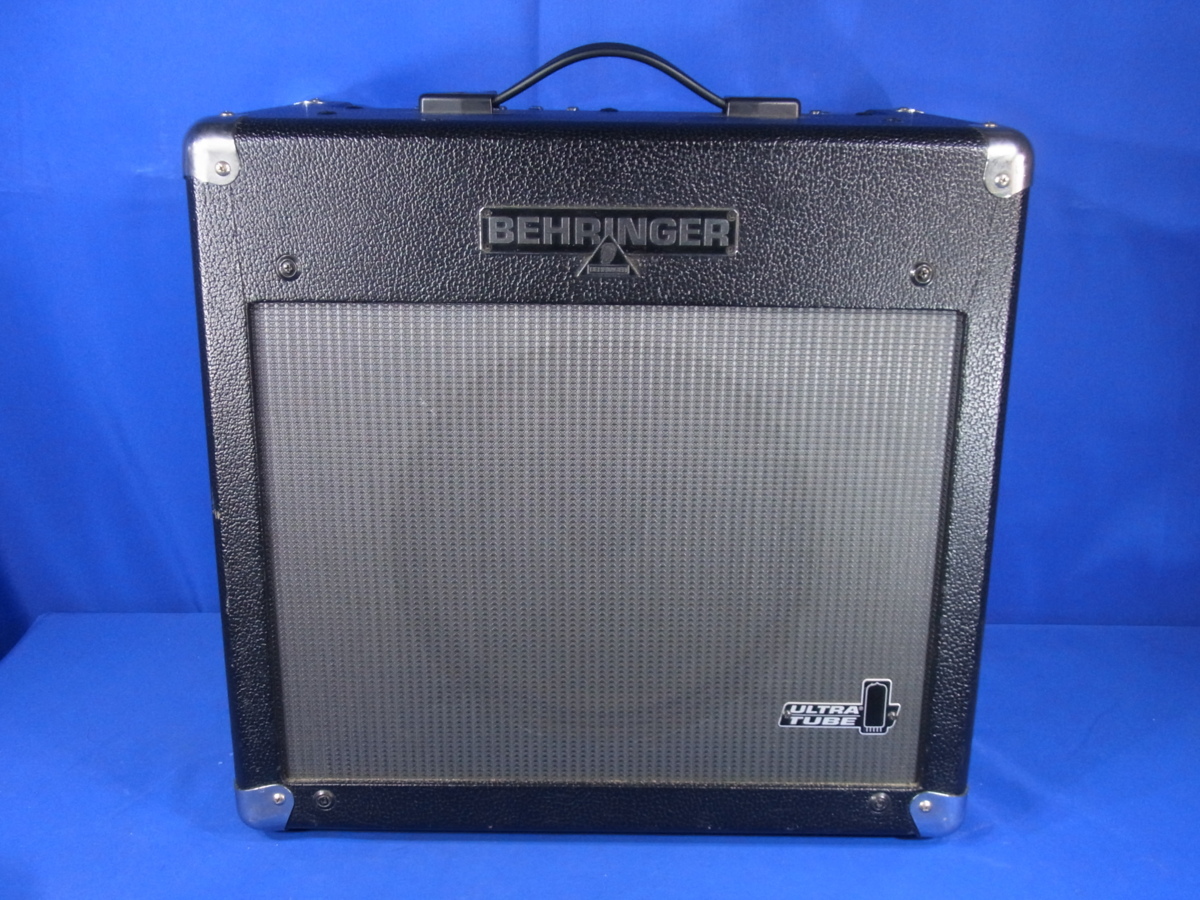 1 BEHRINGER Vintager AC112 1 BEHRINGER Vintager AC112