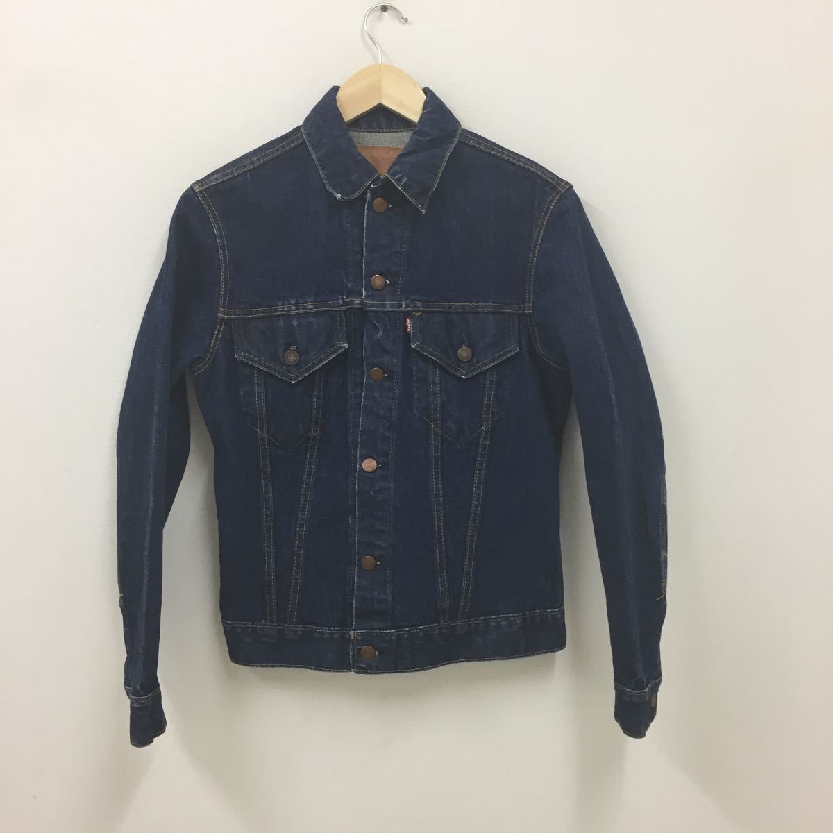 60 70s Levis リーバイス 70505 BIGE 36 USA製 濃紺 これからの時期に 極上 良品 ボタン裏526(ジージャン)｜売買されたオークション情報、yahooの商品情報を ...