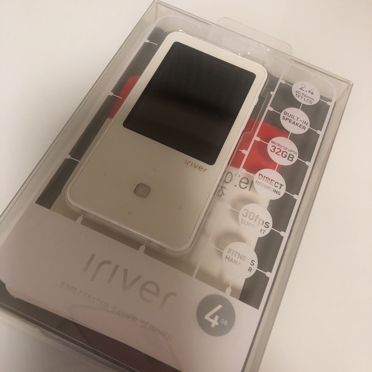アイリバー iriver 4GB E300 ホワイト ミュージック 音楽 プレイヤー 録音 写真(アイリバー)｜売買されたオークション情報、yahooの商品情報をアーカイブ公開 ...