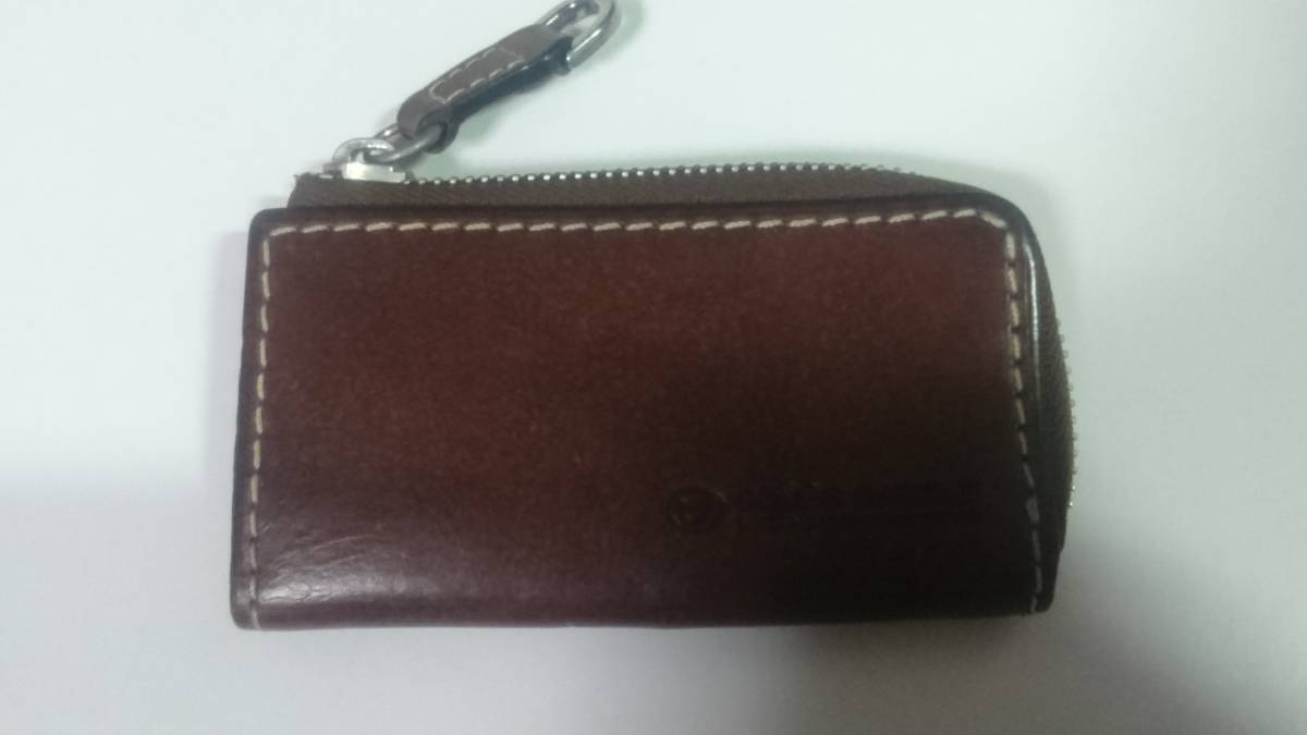 ブランドバッグ財布等大処分：SOMES－SADDLE キーケース(キーケース)｜売買されたオークション情報、yahooの商品情報をアーカイブ公開 - オークファン（aucfan.com）