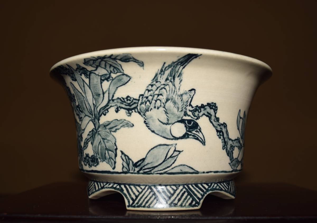品薄作家＜佐野大助画x堀江美功作 染付花鳥図 繊細な筆致＞外縁丸鉢 間口12，1cm(鉢)｜売買されたオークション情報、yahooの商品情報をアーカイブ公開 - オークファン（aucfan.com）