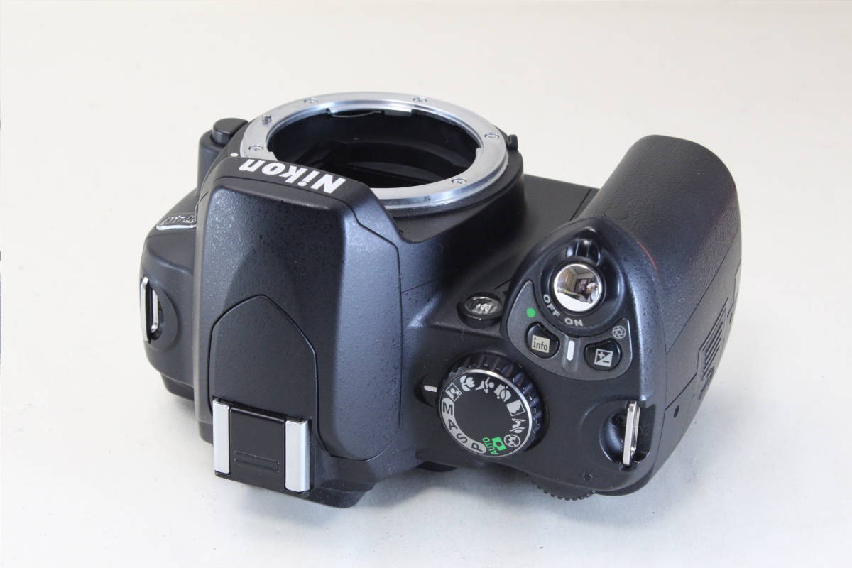 Nikon ニコン D40 ボディ(ニコン)｜売買されたオークション情報、yahooの商品情報をアーカイブ公開 - オークファン（aucfan.com）