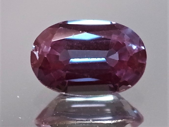 0.58ct c 超 本物と同じクリソベル素材の合成アレキサンドライト(アレキサンドライト)｜売買されたオークション情報、yahooの商品情報をアーカイブ公開 - オークファン（aucfan.com）