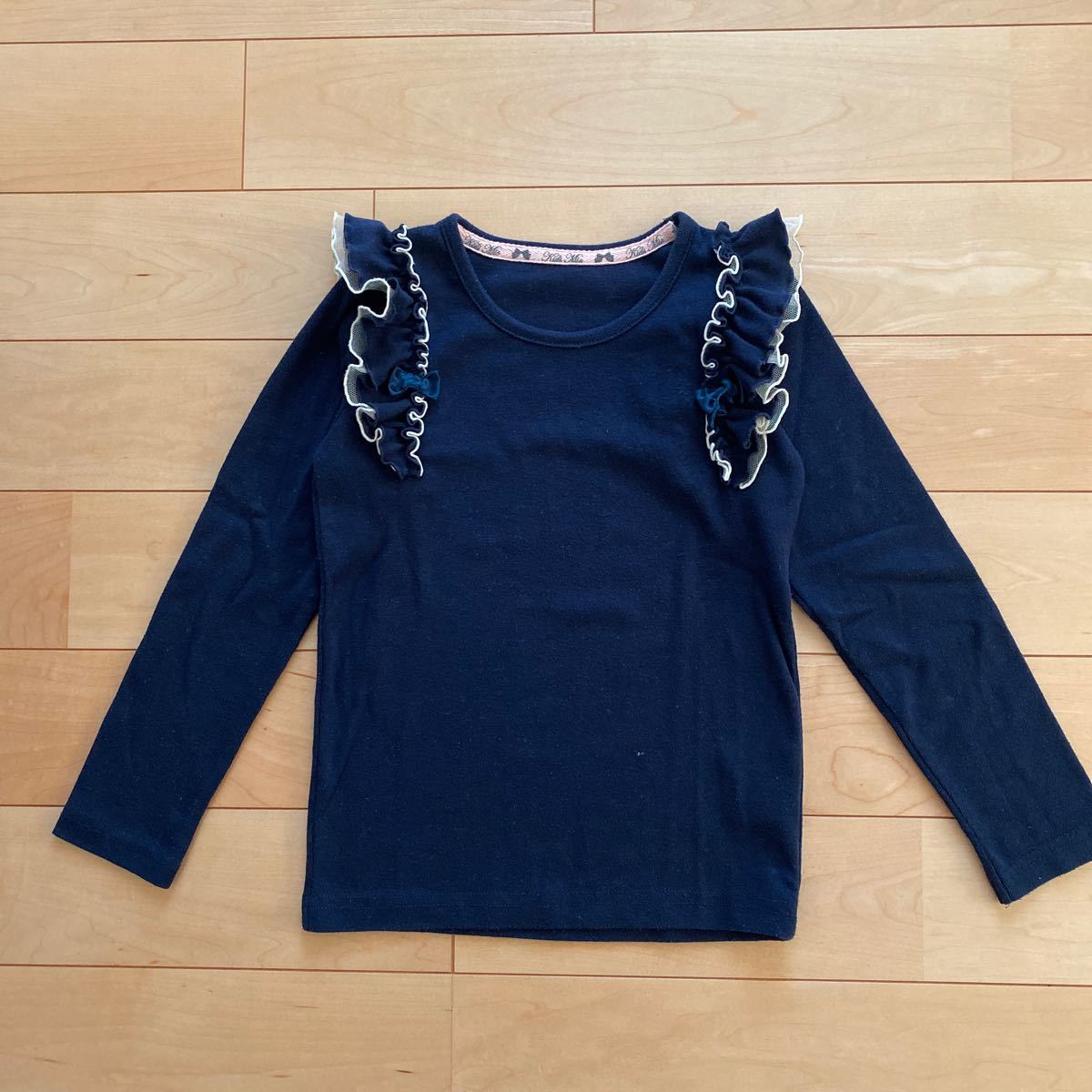 長袖Tシャツ 120 ネイビー(120（115～124cm）)｜売買されたオークション情報、yahooの商品情報をアーカイブ公開 - オークファン（aucfan.com）