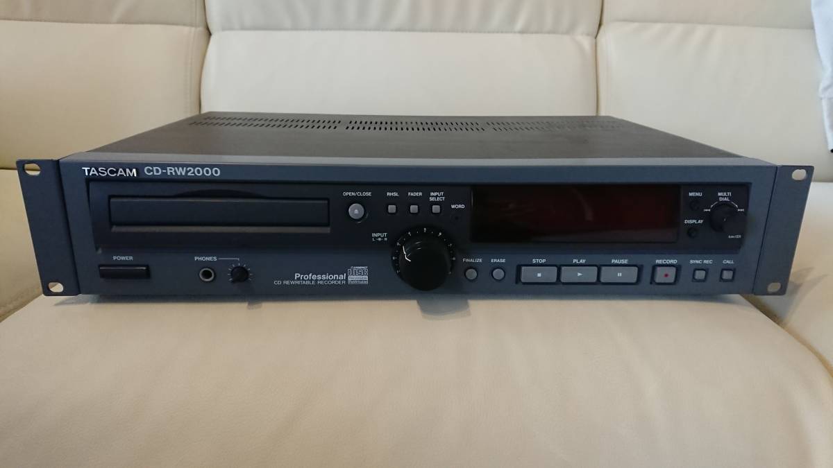 TASCAM タスカム CD-RW2000 CDプレイヤー & レコーダー 業務用(一般)｜売買されたオークション情報、yahooの商品情報を ...