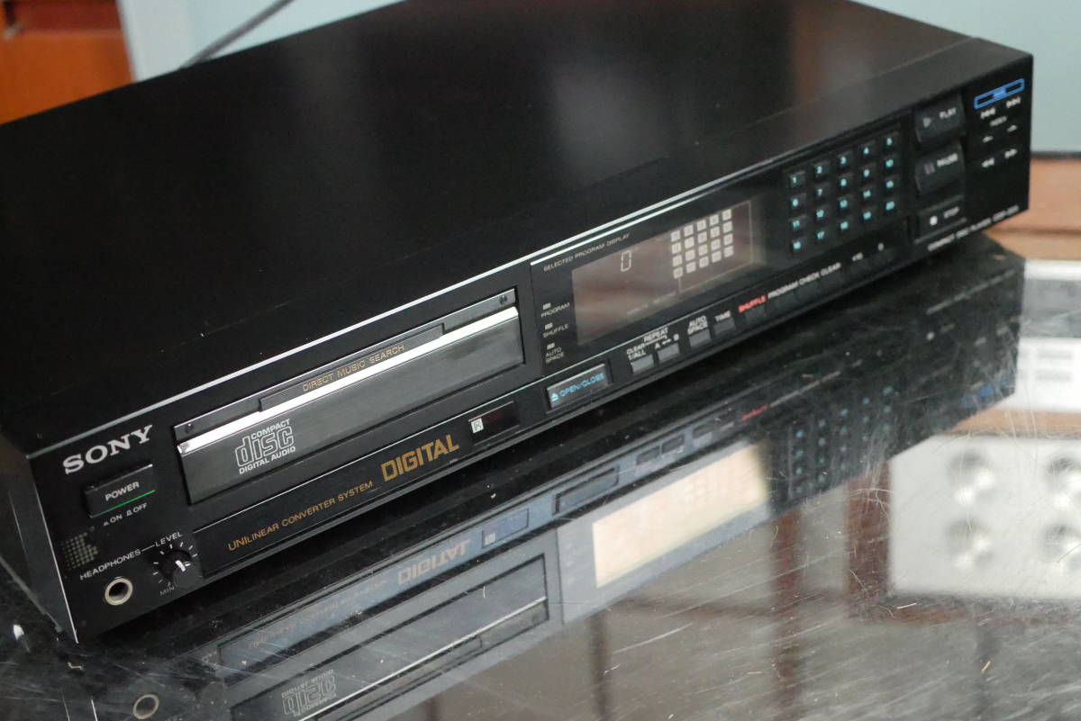 SONY ソニー CDP-203 CDプレーヤー CDデッキ 良い音してます トレーにやや難あり 入門用にどうぞ(ソニー)｜売買された ...